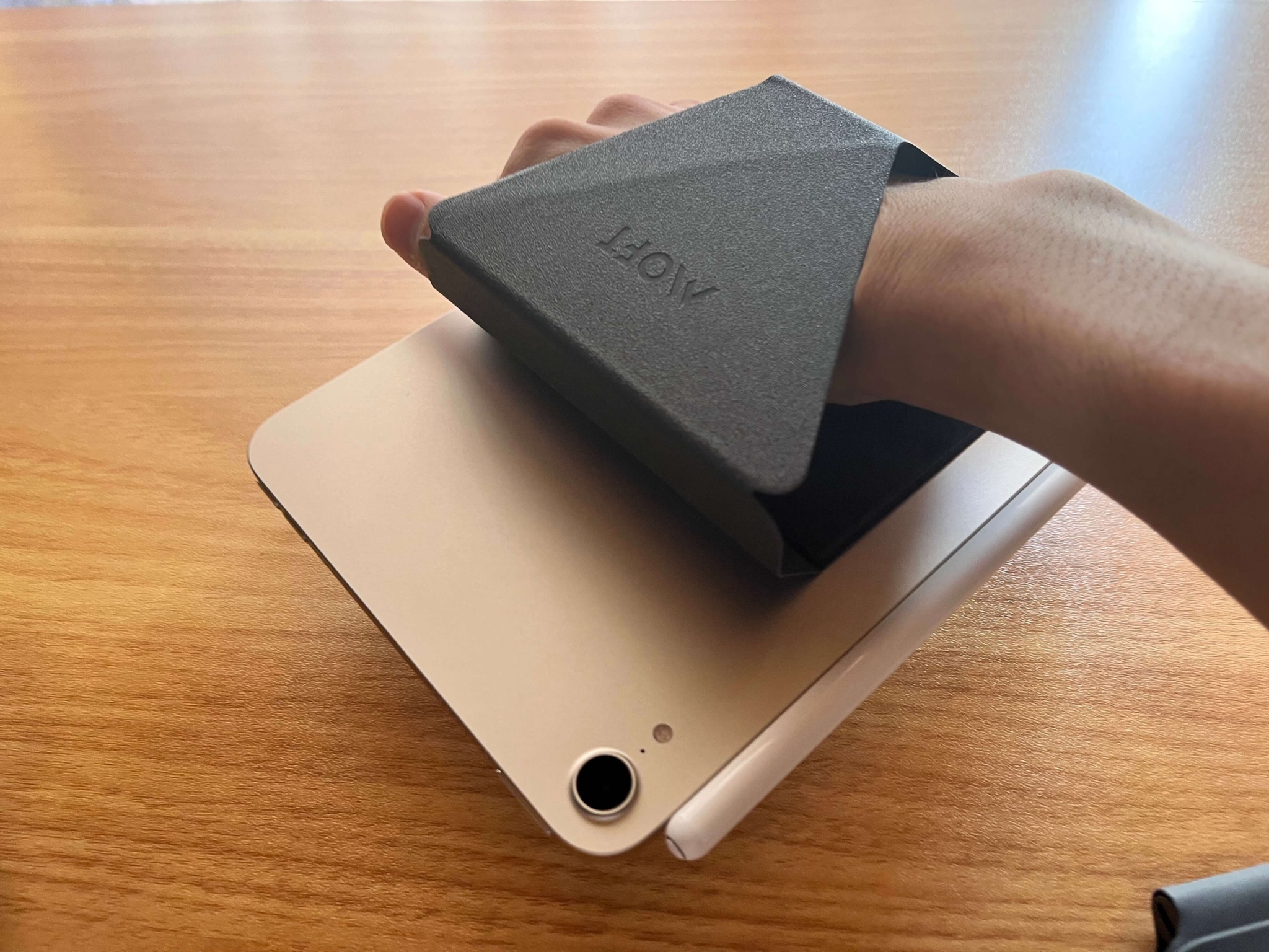 iPad mini 6 MOFTをレビュー【iPadユーザー必須アイテム】 | monochrome